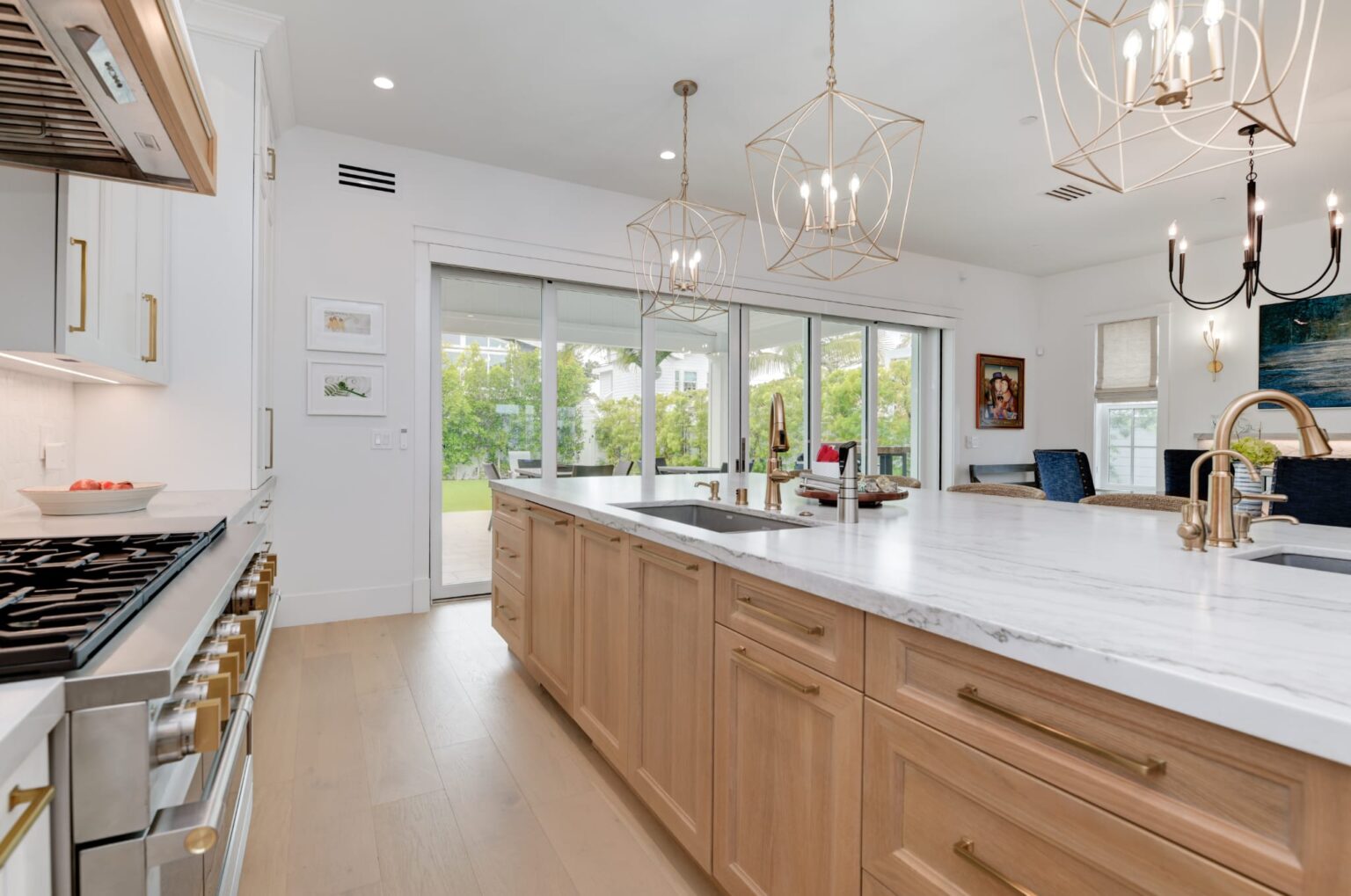 Kitchen Remodeling Costs in San Diego: Budget vs. Luxury